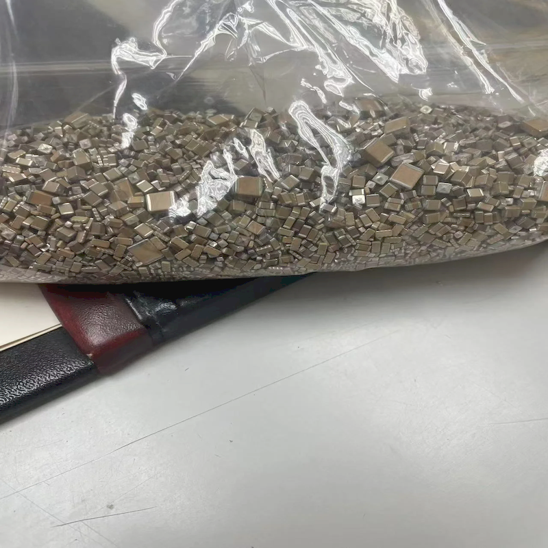 Bulk MLCC Capacitors Scrap Recovery – 12 Tons from Hong Kong